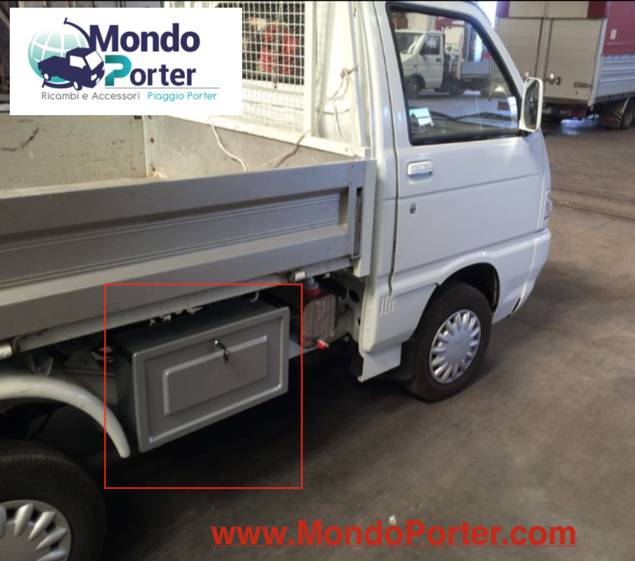 Piaggio Porter Tool Box | World Porter1